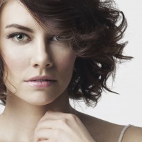 Photoshoot e scans da Eidé Magazine com Lauren Cohan